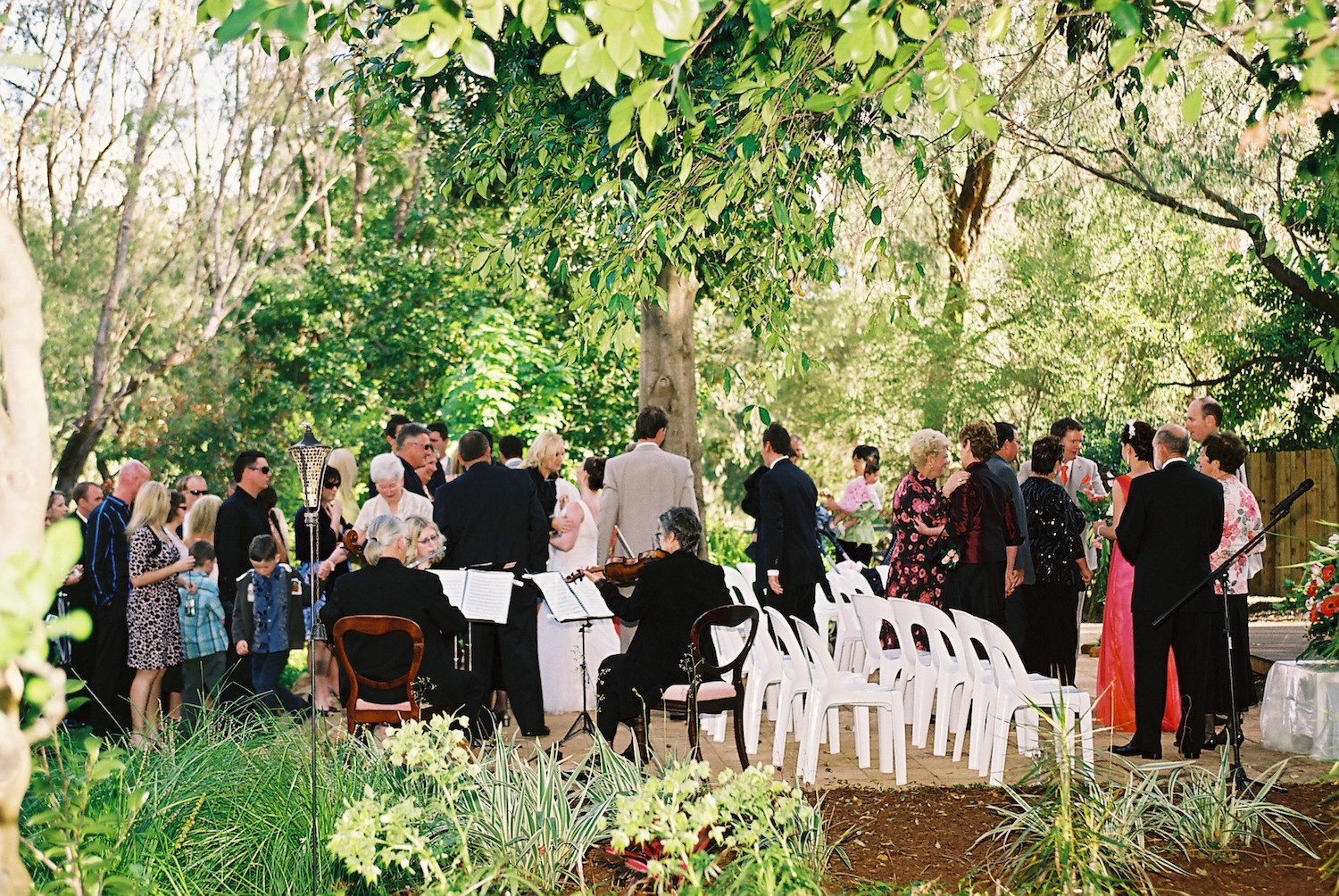Wedding Guests | Gannaways Charters & Tours